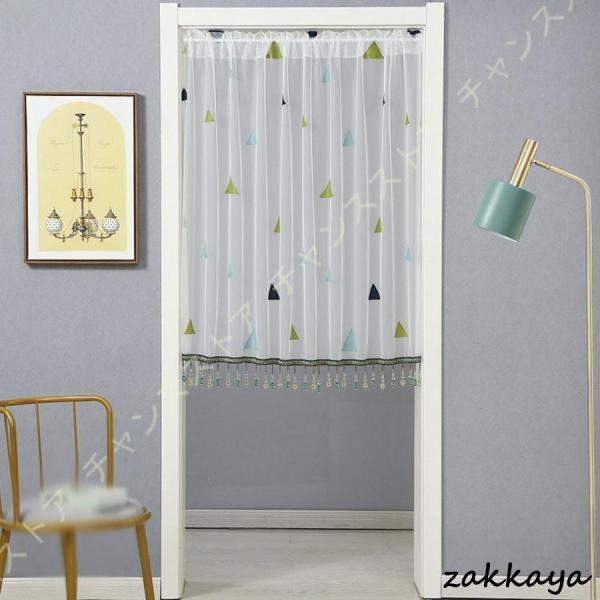 生地は厚く丈夫で、手触りが良く、変形しづらいものを使用しています。また、手縫いで製造しているので、ほつれや毛玉が起きづらく、光もしっかりと遮断します。お手入れ方法：洗濯機で丸洗いできます。機能：冷気遮断+省エネ+断熱+保温+遮光　目隠し：暖...