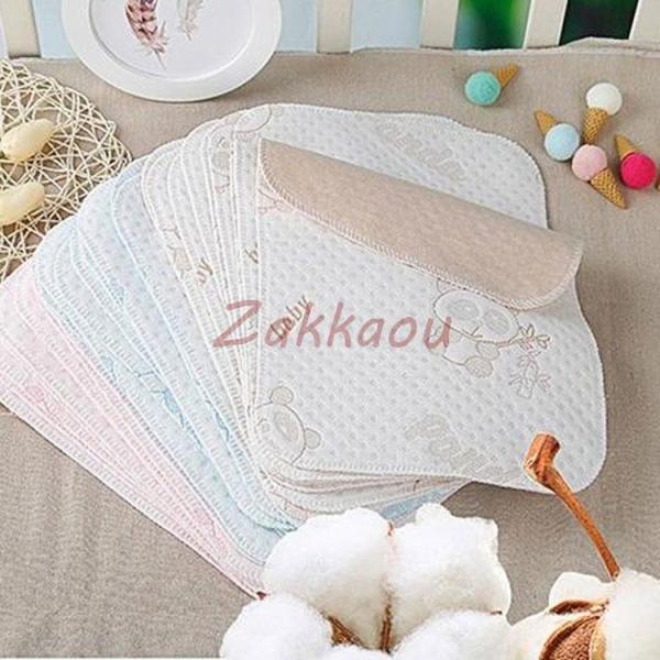 ■ 品名：ベビーマット■ 素材：正面：綿 中間層: TPU/ポリエステル  裏側: 綿 ■ カラー：全3色■ サイズ：写真参考■ 季節：春 夏 秋 冬人気検索キーワード：ベビー おむつ替えシート おむつ替えマット 赤ちゃん 出産準備 ベビー...