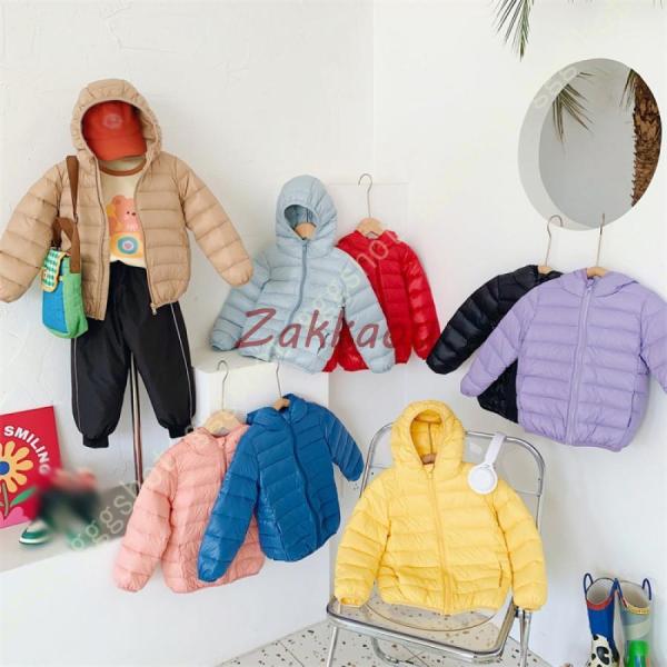 可愛くてカジュアルな子ども秋冬用ジャケットです。シンプルなデザイン、ファッションの感じ、冬に良いコーデの子供アウターです。【フリース素材】ふわふわの生地で、暖かさはバッチリなので寒い日にぴったりキッズウェアです。生地は柔らかくて、とても着や...