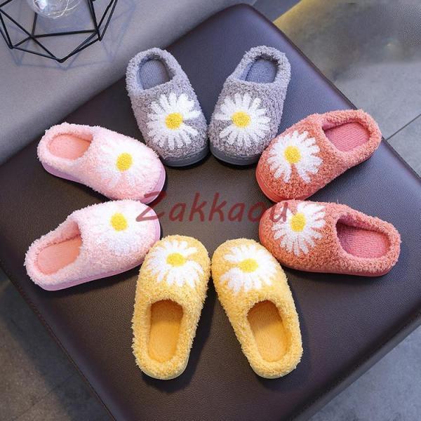 ■ 品名：キッズ用スリッパ■ 素材：アッパー：ポリエステル   ソール：PVC■ カラー：全4色■ サイズ：24〜35人気検索ワード：スリッパ 子供 キッズ ルームシューズ 室内履き ァー ファースリッパ 子供スリッパ 室内スリッパ 冬スリ...