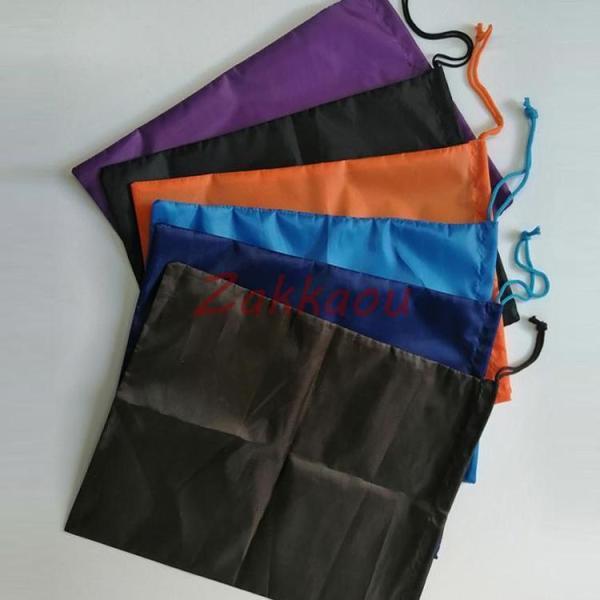 ■ 品名：シューズ収納袋■ 素材：ナイロン■ カラー：全6色■ サイズ：写真参考人気検索ワード：シューズケース シューズバッグ シューズ収納袋　トラベル ポーチ 収納 靴入れ アウトドア 海水浴 プール 旅行 スポーツ 持ち運び 便利　靴収...