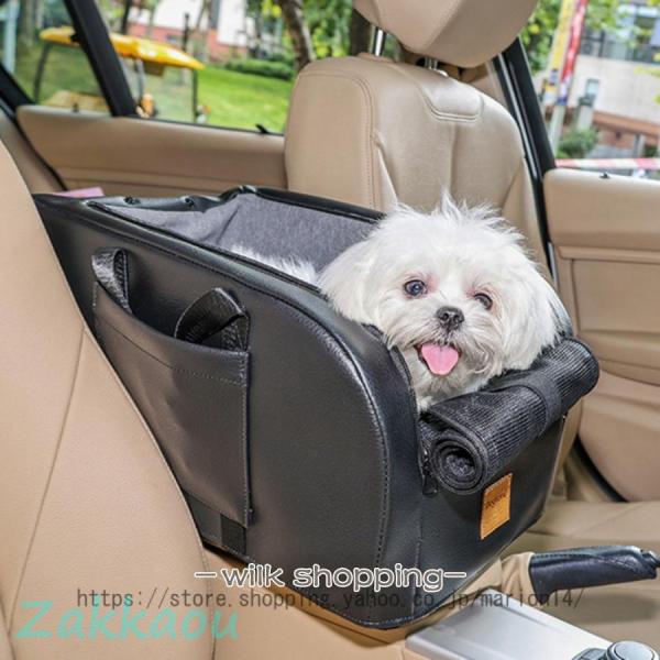 製品紹介素材：ポリエステル コットン PP綿 Mサイズ：長さ40*幅25*高さ22cm 適用対象：6kg以内の小型犬と猫製品の利点：車酔い防止、飛び出し防止 、汚れ防止、破れ防止、落す防止 、邪魔防止。旅行中にペットが車の内部環境を汚染しな...