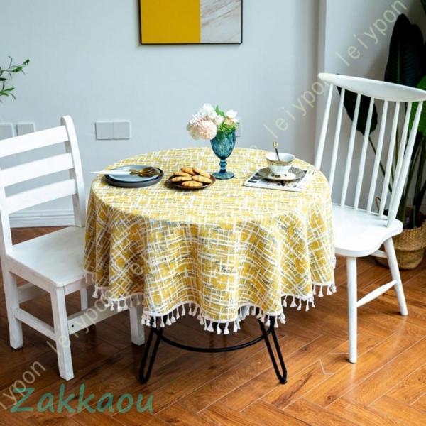 素材：リネン 綿麻このテーブルマットは高品質なリネンを採用し、落ち着くカラーで、縁取りにタッセルもあり、どんな空間にも馴染むカラーとデザインで、テーブルに温かみや柔らかい印象をもたらします。適度な厚みで、食器やコップを置いた時のショックと音...