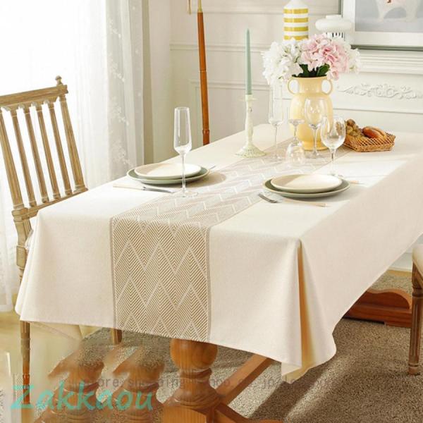 素材：ポリエステル★このテーブルクロスは、撥水加工布製で、丈夫、防水、耐摩耗性、柔らかく、変形せず、収縮せず、滑りにくく、臭いがありません。★防水加工なので、ほとんどの水性および油性の液体をはじきます。液体がビーズ状になって転がり落ちるため...
