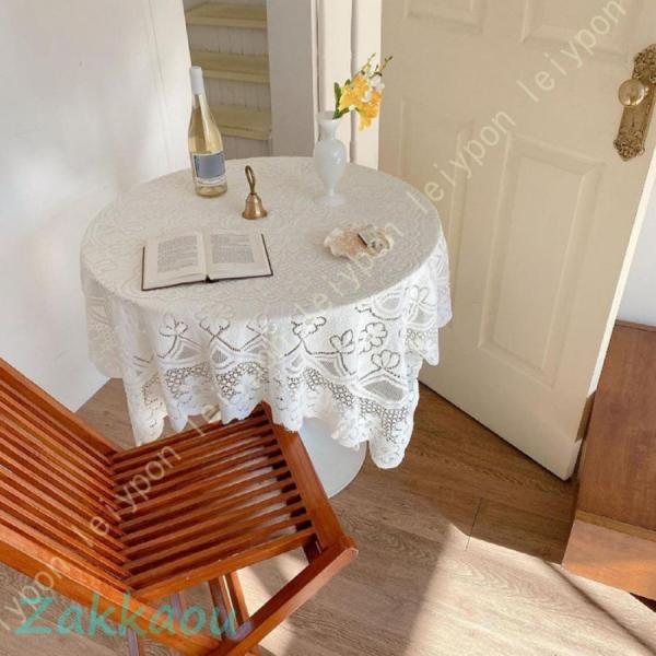 テーブルクロスを使って、部屋のイメージチェンジしましょう。どんなシーンにも対応できるおしゃれなテーブルクロスです。季節やイベント、気分によって簡単に変えられるので、いつもの食卓がもっと楽しくなります。テーブルクロスをかけるだけで、和食にも洋...