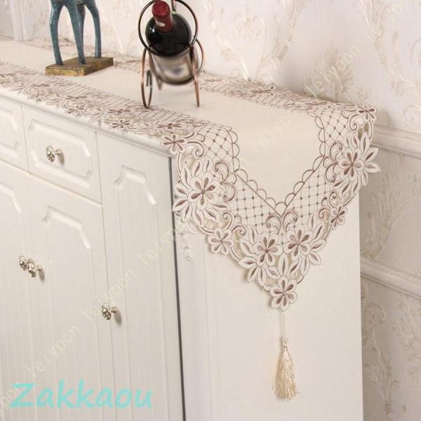 ★テーブルクロス ホテル レストランをインテリアの一つとして、シンプルで明るいお部屋を彩ります。 の天板・卓上にも最適！簡単に洗浄。★どんな空間にも馴染む柄、テーブルを華やかに演出してくれるテーブルカバー。家テーブル用だけではなく、パーティ...