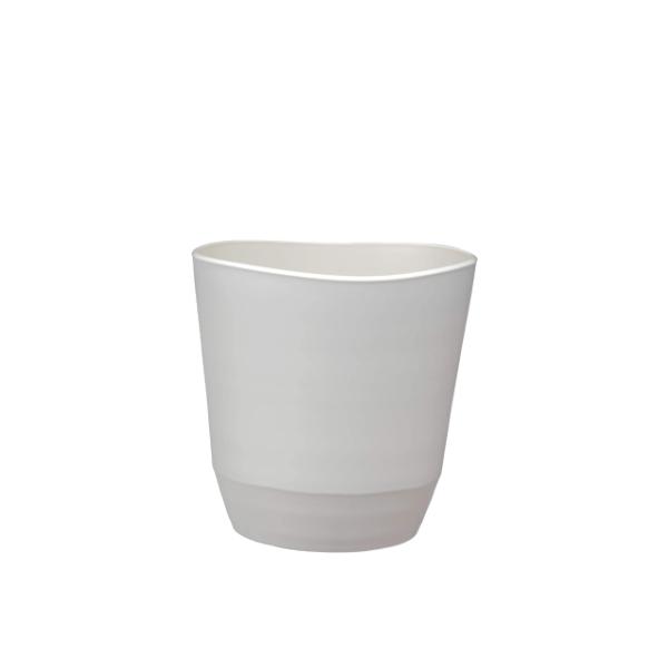 シンプルでナチュラルな手作り感のある陶器風デザイン。サイズごとに個性や特徴を変えることで、観葉植物の種類や大きさ、飾る場所に合わせてコーディネイトできます。付属のポリ栓を排水穴に取り付けることで、鉢カバーとして使用できます。サイズ(cm):...