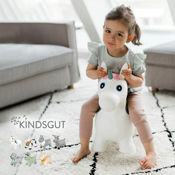 ●しっかりと立ち上がる安定感で、元気に跳ねても安心。屋内外を問わず、毎日楽しく使えます。●カバ、エルク、ユニコーン、恐竜など、選べるどうぶつたち。男の子も女の子も楽しめる、ジェンダーレスなデザインです。●水で洗える丈夫な素材。汚れてもサッと...