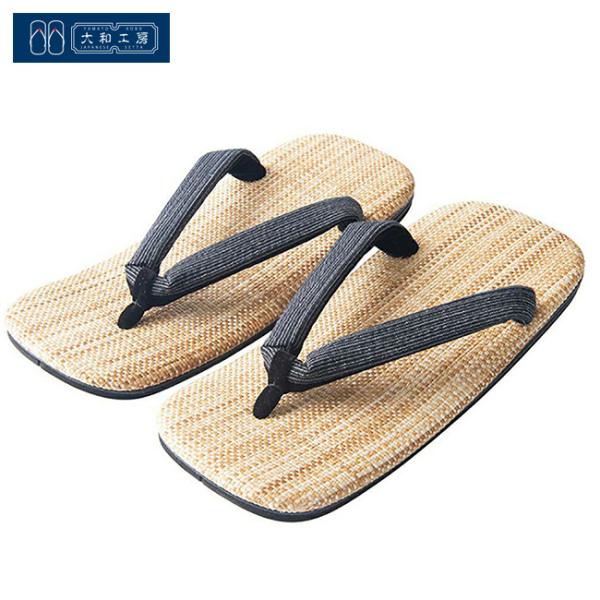 現代の洋服文化でも雪駄を合わせた「粋」な装いを提案するのは、奈良で伝統的な製法を守りつつ履き心地や機能性を研究し続ける大和工房。浴衣や甚平にはもちろん、Tシャツとデニムとの相性もよく、夏の普段着におすすめです。パナマと聞けば、すぐに連想する...