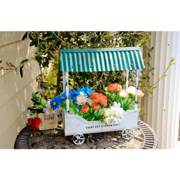 ☆今だけ送料無料（沖縄県別途要相談）※北海道・九州地方への発送は送料高額にて1点での発送の場合220円のご負担お願いします他商品(送料無料)も購入の場合不要。予めご了承願いますオイル缶をリサイクル・レトロアンティーク仕上げブリキ製品リサイク...