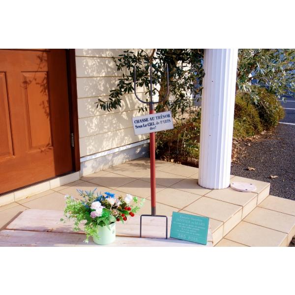 ☆今だけ送料無料（沖縄県別途要相談）※北海道・九州地方への発送は送料高額にて1点での発送の場合220円のご負担お願いします他商品(送料無料)も購入の場合不要。予めご了承願いますレトロアンティーク仕上げアイアン製品目を引くデザインお庭のアクセ...