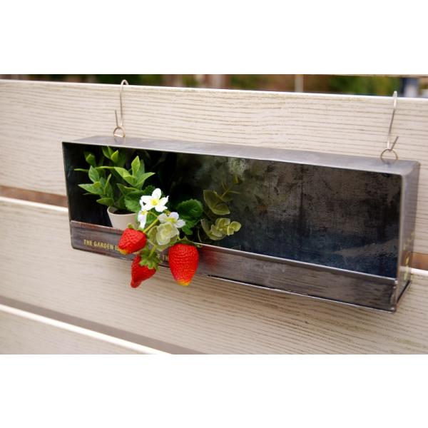 ☆今だけ送料無料（沖縄県別途要相談）※北海道・九州地方への発送は送料高額にて1点での発送の場合220円のご負担お願いします他商品(送料無料)も購入の場合不要。予めご了承願います壁掛けできます。金具付き  置いても楽しめますブリキを特殊な方法...