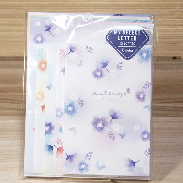 5種類の花柄入りレターセットです。封筒と便箋がお揃いお手紙セット メッセージ　◆便箋：5柄　各8枚（計40枚）　◆封筒：5柄　各4枚（計20枚）　◆サイズ：195×155（mm）日本製　　＜発送方法について＞こちらは厚みがあるためメール便で...