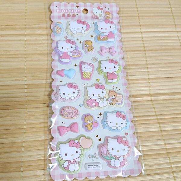 サンリオキャラクターのぷっくり盛り上がった もちもちマシュマロシールです。ぷにぷにした触感と立体感の可愛いもちもちマシュマロのようなシールです。　■サイズ：H200×W90（mm）　■素材：キャスティングシール＜発送方法について＞メール便で...