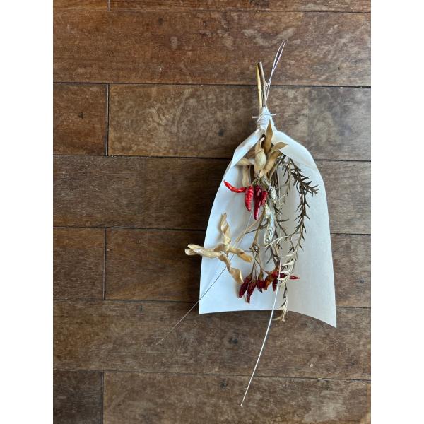 \\ filled with 福 2026//元気な笑顔から新年を始めよう福袋限定価格でご用意いただきました！！節分の飾り寒さがまだ厳しいこの時期は体調を崩す人も。それは邪気（鬼）がやってくるからとされていましたトゲトゲの葉はグレビレアアイ...