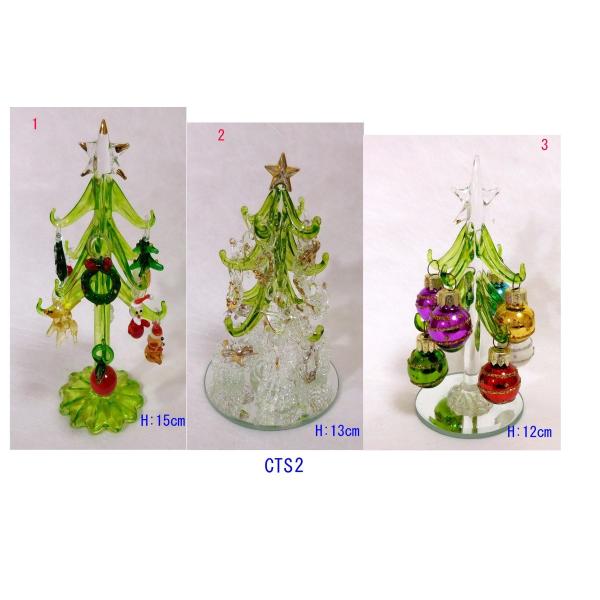 左側のツリーのサイズ：H15cm パーツ12個です。真ん中のツリーはH12cm、パーツはスパン（網状）ガラスで、12個です。右側のツリーのサイズ：H12cm パーツのボール8個です。　ガラス職人様の手作りの高級クリスマスガラスツリーです。お...