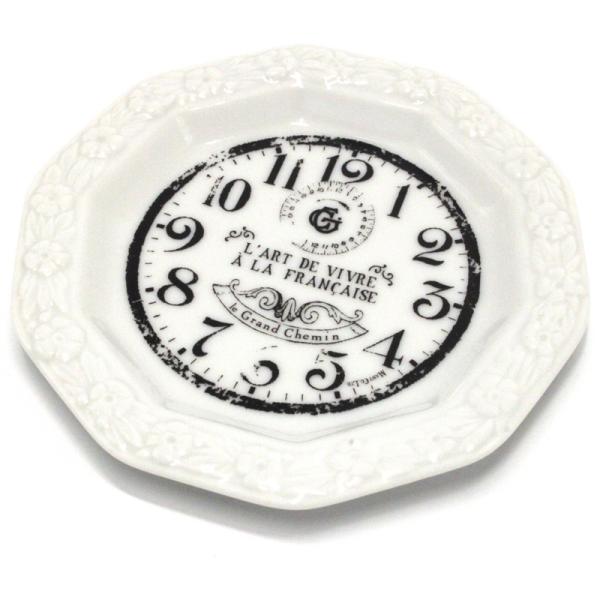 サイズ：約直径10.0cm×高さ1.2cm素　材：陶器※定形外郵便物不可ブランド：le grand cheminデザイン：コースター ホワイト 時計 ティータイムにピッタリな時計の絵柄の入ったお洒落なコースターです。時計の絵柄の他にも様々な...