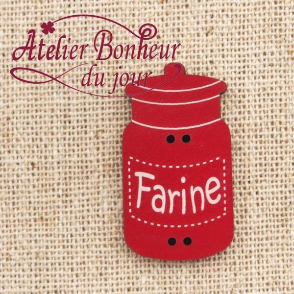 サイズ：約幅1.5cm×高さ2.8cm×厚み3mm素　材：木製※定形外郵便物OKブランド：Atelier Bonheur du jourデザイン：小麦粉ポット 赤色 白色フランスのリヨンで作られている木製ボタン。モチーフは小麦粉ポット。カラ...
