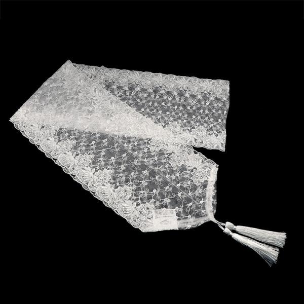 サイズ：約24.5×180.0cm/レース素　材：ポリエステル※定形外郵便物ＯＫデザイン：テーブルセンター 植物 レース ホワイト ボタニカル細やかなレースで作られたテーブルランナーです。柔らかいレースの生地に繊細な刺繍が施されています。可...
