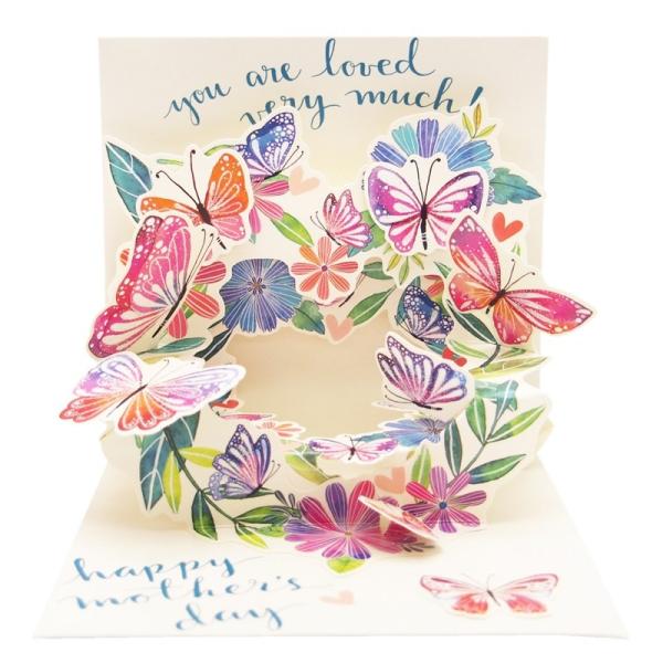 サイズ：横幅13.3×縦幅13.3cm（カードのサイズ）素　材：紙製※定形外郵便物OKブランド：Up with Paperデザイン：母の日 お母さん 花 フラワー 蝶 カラフル ハートイラストが飛び出して立体的に見えるオシャレなポップアップ...