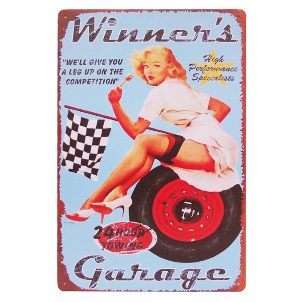 サイズ：約縦30.0×横20.0cm素　材：ブリキ※定形外郵便物ＯＫデザイン：アメリカ ガレージ 看板 ポスター 女性 整備 自動車レトロアメリカンなイラストがデザインされたメタルプレートです。４隅に穴があり、ワイヤーや画鋲等で壁に飾ること...