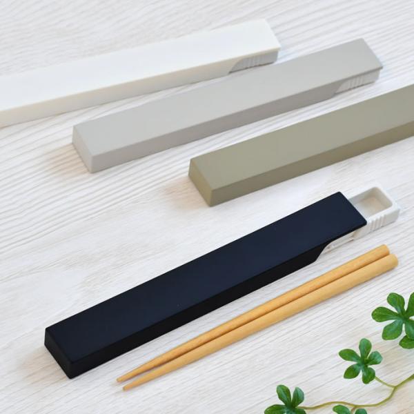 商品名ミース 箸・箸箱セット 18cm商品詳細サイズ箸：約18cmケース：約 W19.7×H2.8×D1.5cm重量約54g素材箸：天然木（アクリル塗装）ケース：ABS樹脂（ウレタン塗装）仕様■スライド式■電子レンジ・食洗機使用不可原産国日...