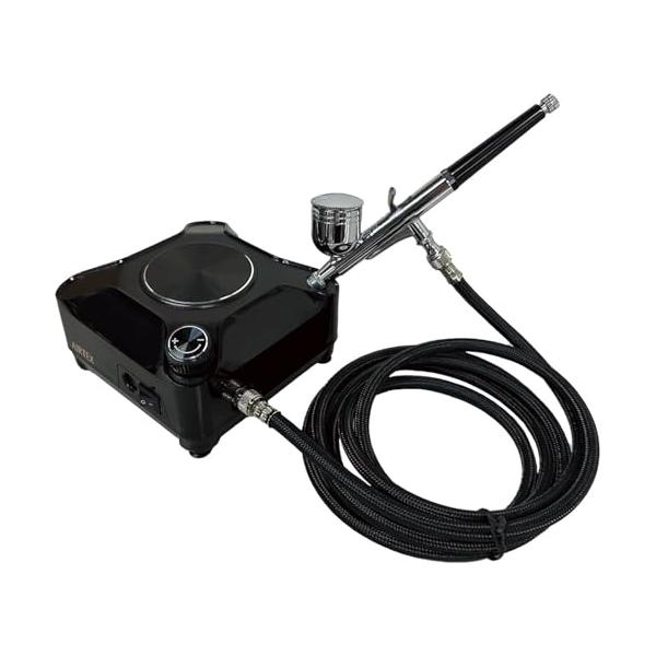 ブラック/-/APC030-M・パッケージ個数:1・エアブラシスタートセットとして最適なセット(コンプレッサー+エアブラシ)・静音性を高めオートスイッチを搭載・ホースはS(1/8)ネジの扱いやすい布巻き(ブレイドエアホース 1.8m)をセッ...