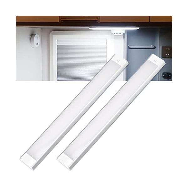 ・ 長さ30cm×幅4cm×高さ0.9cm ・ムラのない美しい光従来品はカバーが透明なので明るすぎて光源が直視出来ずグレアを感じやすく、透明カバーからLEDが丸見えで見た目が安っぽいですが、こちらのルームランプ ledは、乳白色アクリルカバ...