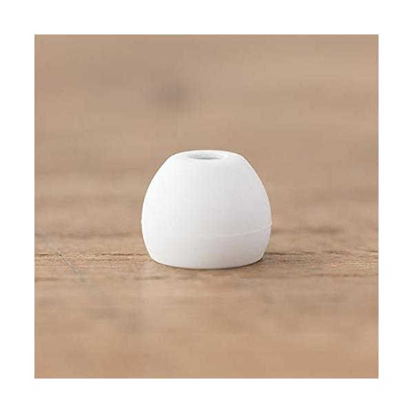 final イヤーピース 『TYPE E』 イヤーピース『TYPE E』はサイズごとに適切な縦横比、傘と軸部分とで異なる硬度のシリコンを採用することで耳道が無理に押されている感覚を軽減し、快適な装着感を実現しました。 快適な装着によって、低...