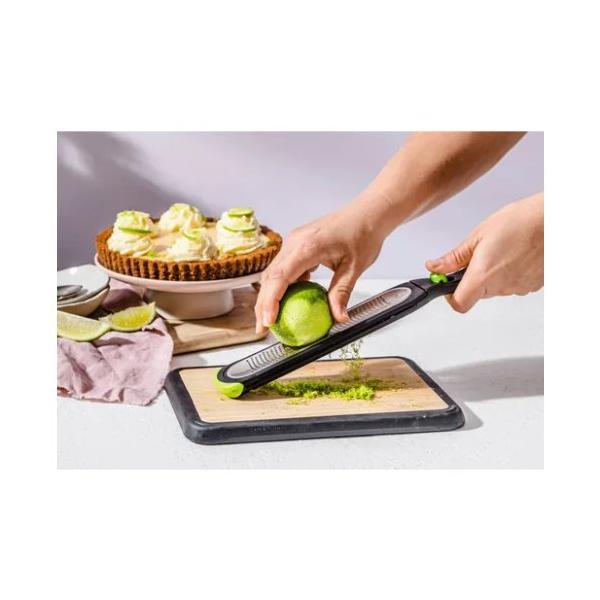 OZEST グレーター/Dreamfarm/ドリームファーム/おろし/おろし器/スライサー/ブレードカバー付き /安心安全/キッチンツール/キッチン用品/調理器具