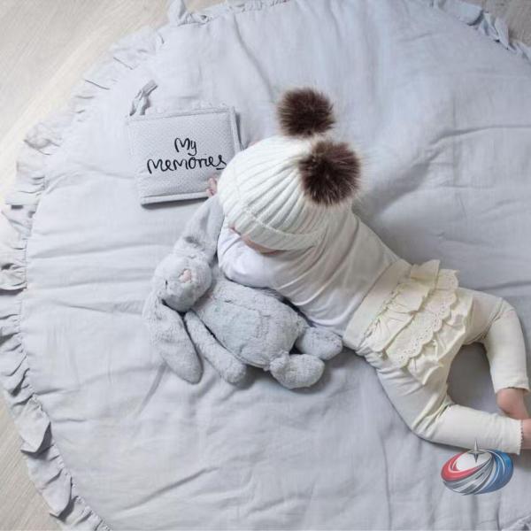 ベビーマット サニーマット フリル 無地 北欧 おしゃれ ラグ 丸型 円形 低反発 洗える オールシーズン リビング 床 赤ちゃん プレイマット ごろ寝マット お昼寝マット ラウンドマット ラグマット フロアー インテリア 寝相アート 新生...