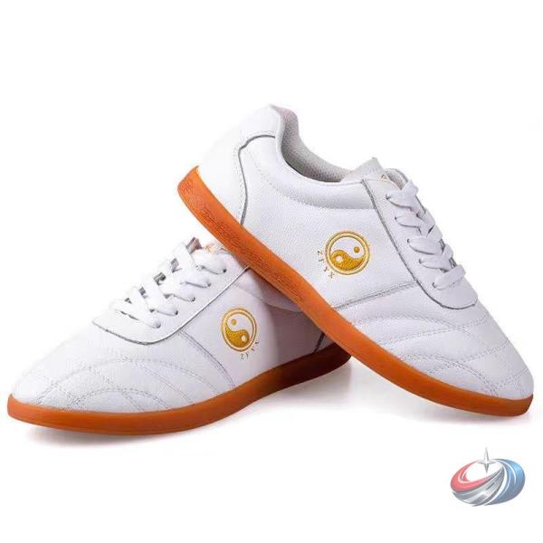 ★店内全品2点以上で★ 《北海道 -沖縄県除く》商品：太極拳シューズ素材：革サイズ：22.5cm 23cm 23.5cm 24.0cm 24.5cm 25.0cm 25.5cm 26.0cm 26.5cm 27.0cm■注意事項：※採寸サイ...