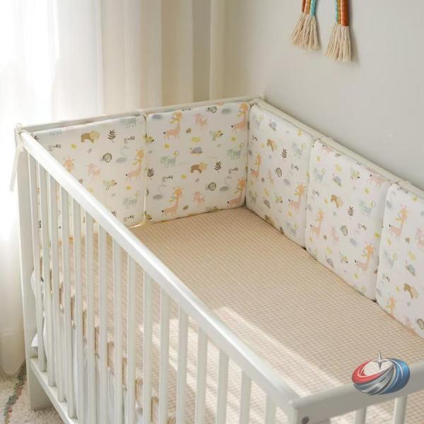 可愛くてのハウス型ベビーベッドガードです。目を惹くデザイン性とカラーに癒されます。ご出産やお誕生日をはじめ、大切な記念日、お祝いへのギフトにぜひご利用ください。商品名:ハウス型ベビーベッドガード/サイドガード/赤ちゃんベッドバンパー/ バン...