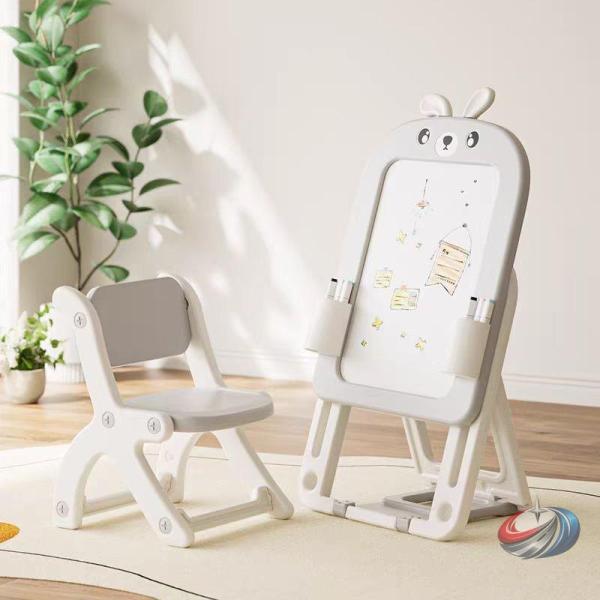 サイズ/本体（使用時）：約幅51×奥行47×高さ68?105cm本体（収納時）：約幅51×奥行7×高さ73cm重量/約3.68kg内容量/1台付属品：取扱説明書、水彩ペン（5本）、マグネット（16個）、イレイサー、くまさんの耳（2枚）、くま...