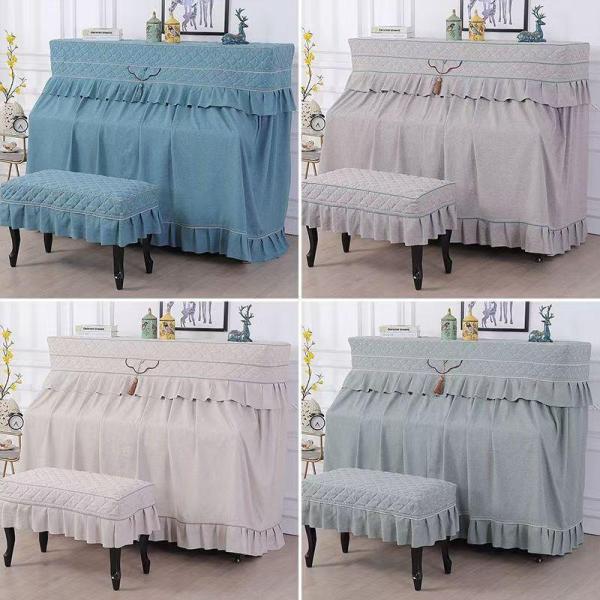 商品説明：なシャンパンブルーの色味のピアノカバーです。溢れるヨーロピアンスタイルでお部屋を優雅に華やかに演出してくれます。大切なピアノをほこりから守ります。クラシカルな趣きのファブリックとなっております。カラー：写真通り素材：布地　※備考●...