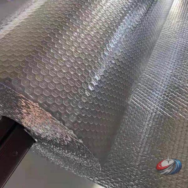 【健康材料】これは1種の新型の断熱保温材料で、この材料は柔らかくて、軽くて、取り付け易いです;構造はアルミ箔とポリエチレンで、特殊な机械加工が施されています。【高性能】この断熱材料は一方で良好な絶縁、熱反射、断熱、反放射机能を持っています;...