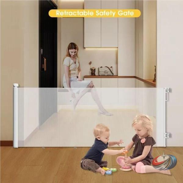 【安全な素材・より安全】：このメッシュのチャイルド・フェンスは、市販のプラスチック製フェンスよりも安全で、万が一子供がフェンスにぶつかっても怪我をしたり痛がったりすることはありません。【安心な二重ロック】：大人には開け閉め簡単ですが、子供が...