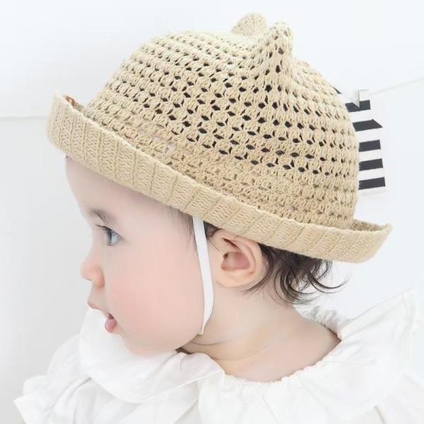 耳付きがかわいいベビーキッズの帽子。透かし編みが涼し気。ゴムのあご紐付きで遊んでいるときなど飛びにくい！コーディネートしやすいカラバリ。耳付きがかわいく、透かし編みになっているので、涼しい。ゴムのあごひも付きで遊んでいるときや、自転車に乗っ...