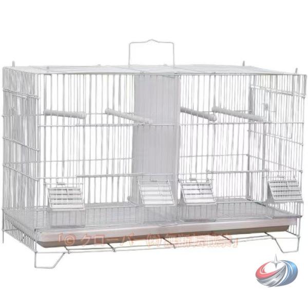 真ん中に仕切り付きがあることで、多頭飼い・繁殖に最適な鳥ケージです。仕切り板は、お互いに見えないプラスチック板、繁殖に便利な網板の二枚を付属。画像3枚目のように積み重ねて使用いただける構造になっています。 複数個鳥かごをお持ちの方は便利かと...