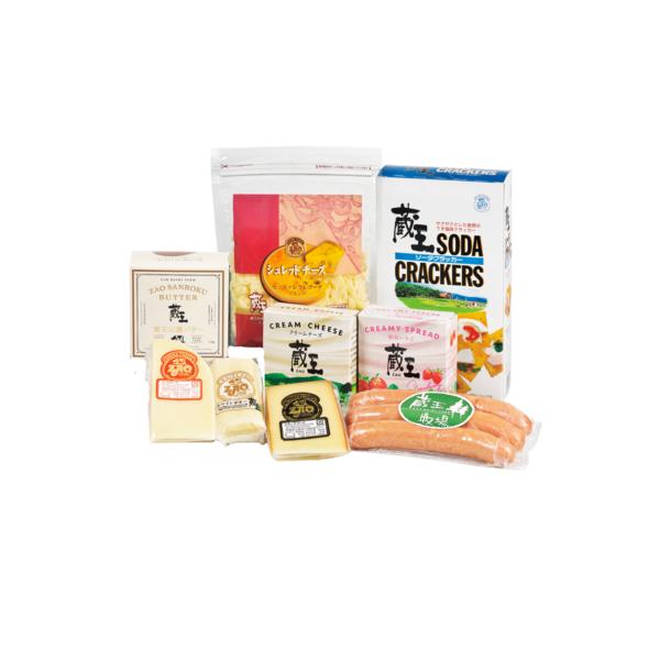 蔵王チーズのクリームチーズ、おつまみチーズ、チーズフランクとこのセットでパーティーができちゃうセットです。《写真内容量》クリームチーズ100gクリーミースプレッド(仙台いちご)100gホワイトザオー90g以上スモークゴーダ70g以上ゴーダ1...