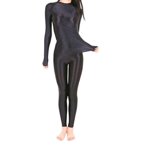 バリエーションコード : 2B2YPJ6OI1・上下とも光沢感、つるつる感のある伸縮繊維で全身光沢を楽しめるセパレートタイプのレギンスです。・高弾力スパンデックス生地が貴女の身体を美しく艶やかに包み込みます。伸縮性に富んた素材は身体のライン...