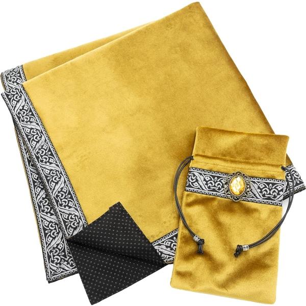 バリエーションコード : 2B44WJUVKX「デザイン」滑り止め付きの高級タロットクロス。ベルベット素材のシンプルな無地のタロットクロスなので、タロットカードを展開した際にカードのイメージを邪魔することなく、落ち着いた気持ちでタロットリー...