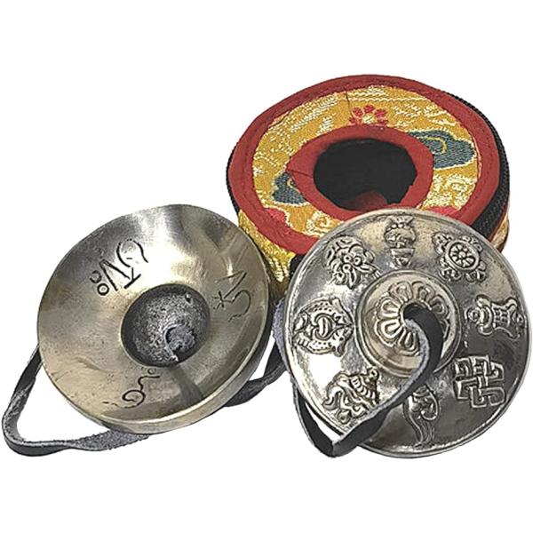 バリエーションコード : 2B4DTXJOD0・チベットベル1個です。・チベットに伝わる八吉祥文様がかかれたシンバルです。・ヨガや瞑想の際に使えるチベッドベルです。・サイズ：直径約6.2cm、厚さ約0.5cm