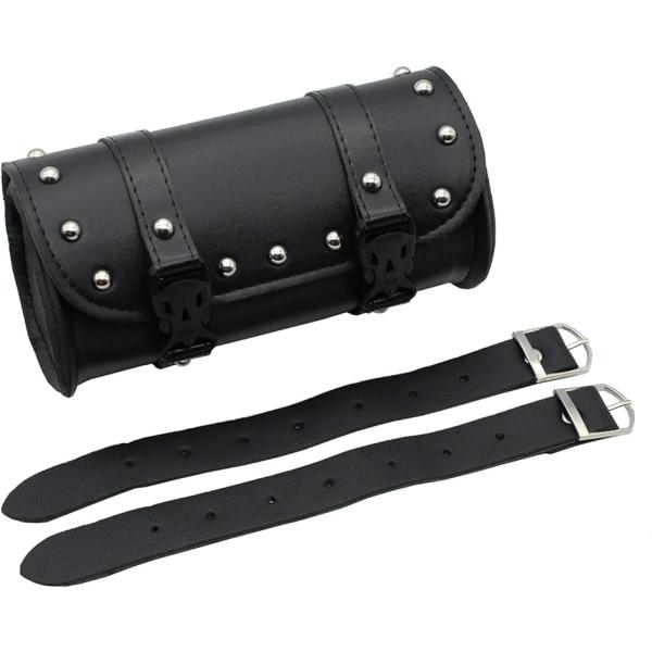 ・取外し簡単なバイク用ツールバックです。・コンパクトタイプなので、小型〜中型クラスのバイクにジャストサイズです。・取付方法は付属の固定ベルトでフロントフォーク部分などに固定します。・バック外寸：幅約21cm、高さ奥行約10cm（素材：PUレ...