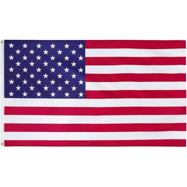 バリエーションコード : 2B9CKSFFFR「使い方いろいろ。存在感のあるハトメ式の国旗」公私ともに様々な使用用途が楽しめる大きめの国旗。ポール取り付け用の金属製通し穴もついているので取り付けも簡単。大きめですがポリエステル製なので軽量で...