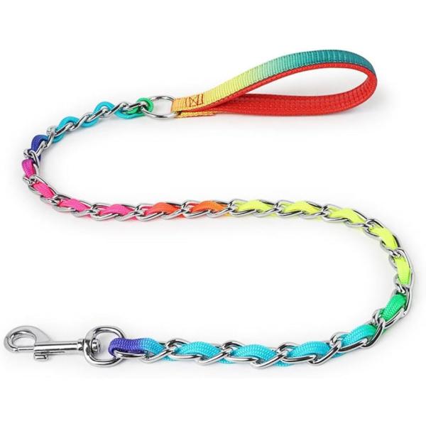 金属製のチェーンにカラフルでポップなナイロン紐を通した仕様です。耐久性に優れているだけでなく、ファッション性も高いショートリードです。ペットとのお散歩が楽しくなります。散歩のしつけに便利なショートリード1.1ｍです。飼い主に付いて歩くしつけ...