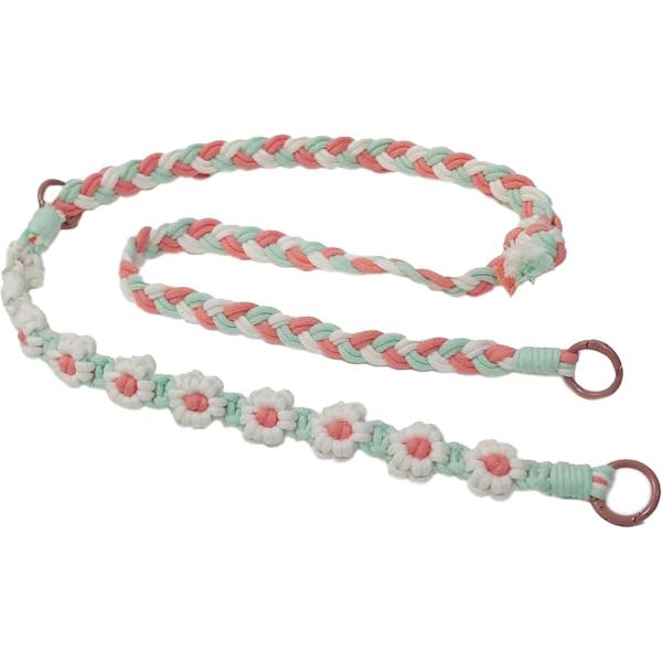 バリエーションコード : 2B9QL16OXFスマホホルダーやサコッシュ、クロスバッグ、ショルダーバッグに付けられる替えストラップ。コットンのスピンドルコードをさまざまな技法で編み込んだナチュラルでキュートなデザインです。花モチーフ部分と三...