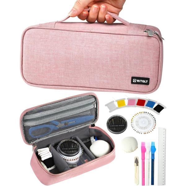 バリエーションコード : 2B9O6JGU4F「長ーく使える裁縫セット。」シンプルなデザイン＆コンパクト設計。小学生から大人までずっと使える裁縫セットです。旅行用ポーチやガジェットポーチとしても。「こんなお悩みに。」(1)小学校で使う裁縫セ...