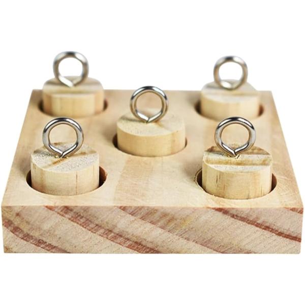 「素材とデザイン」天然素材を採用し、愛鳥の健康を考えた設計です。「知育や訓練に最適」オウムや中小型鳥に適したサイズ感で、知育や訓練にも使えます。「多機能おもちゃ」咀嚼による歯のケアを同時に叶える多機能おもちゃです。「一人遊び」鳥が飽きずに楽...