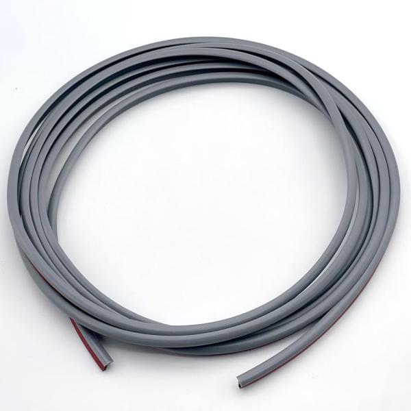 バリエーションコード : 2B9UXDXQFX車のボディとエアロパーツの隙間を埋め汚れやゴミが付着したりたまったりするのを防ぐためのゴム ラバー製モールパーツです。スポイラー パーツとのつなぎ目を長期間美しく保ちます。一部ディーラーによるエ...